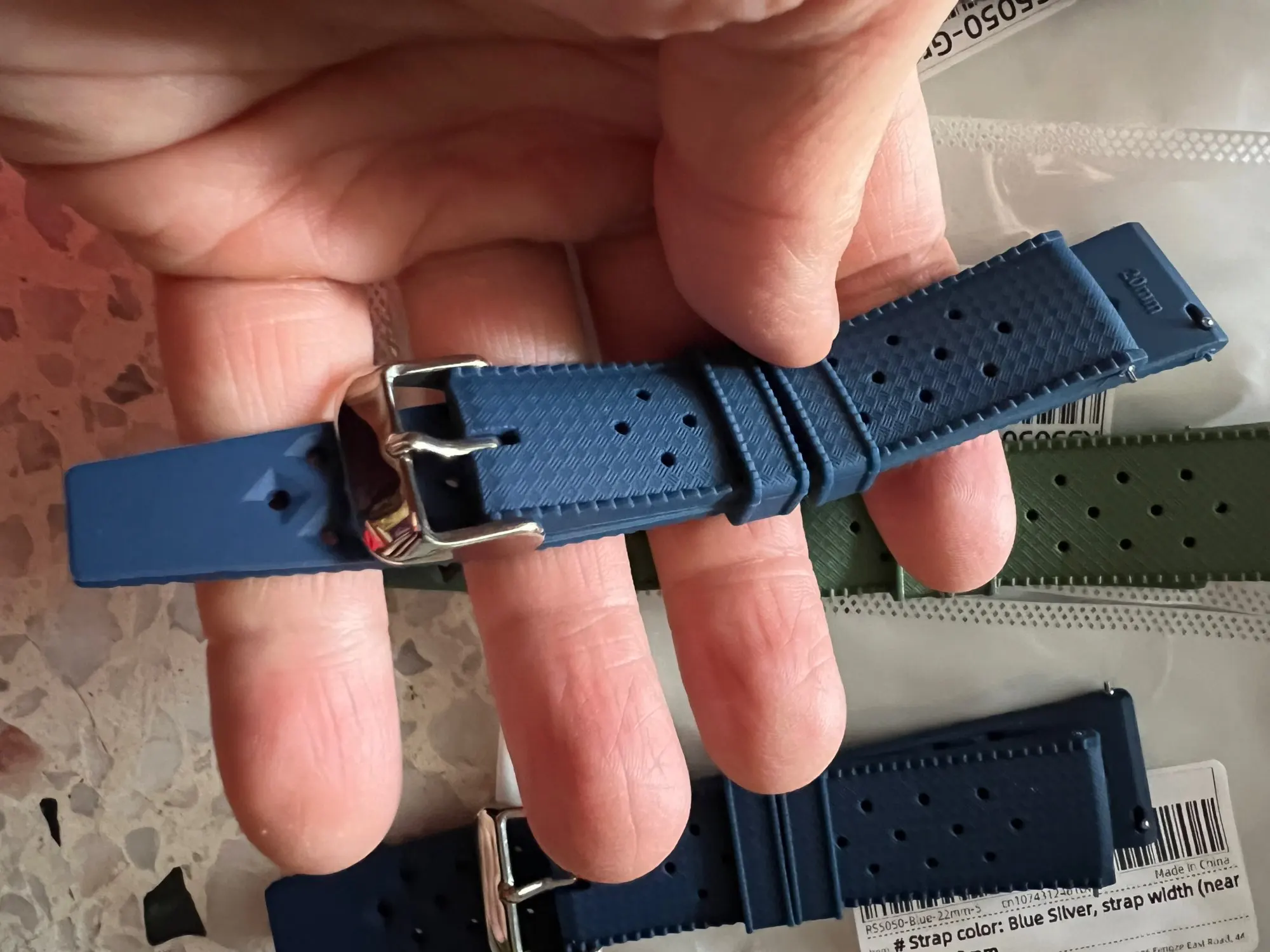 Tropic strap store