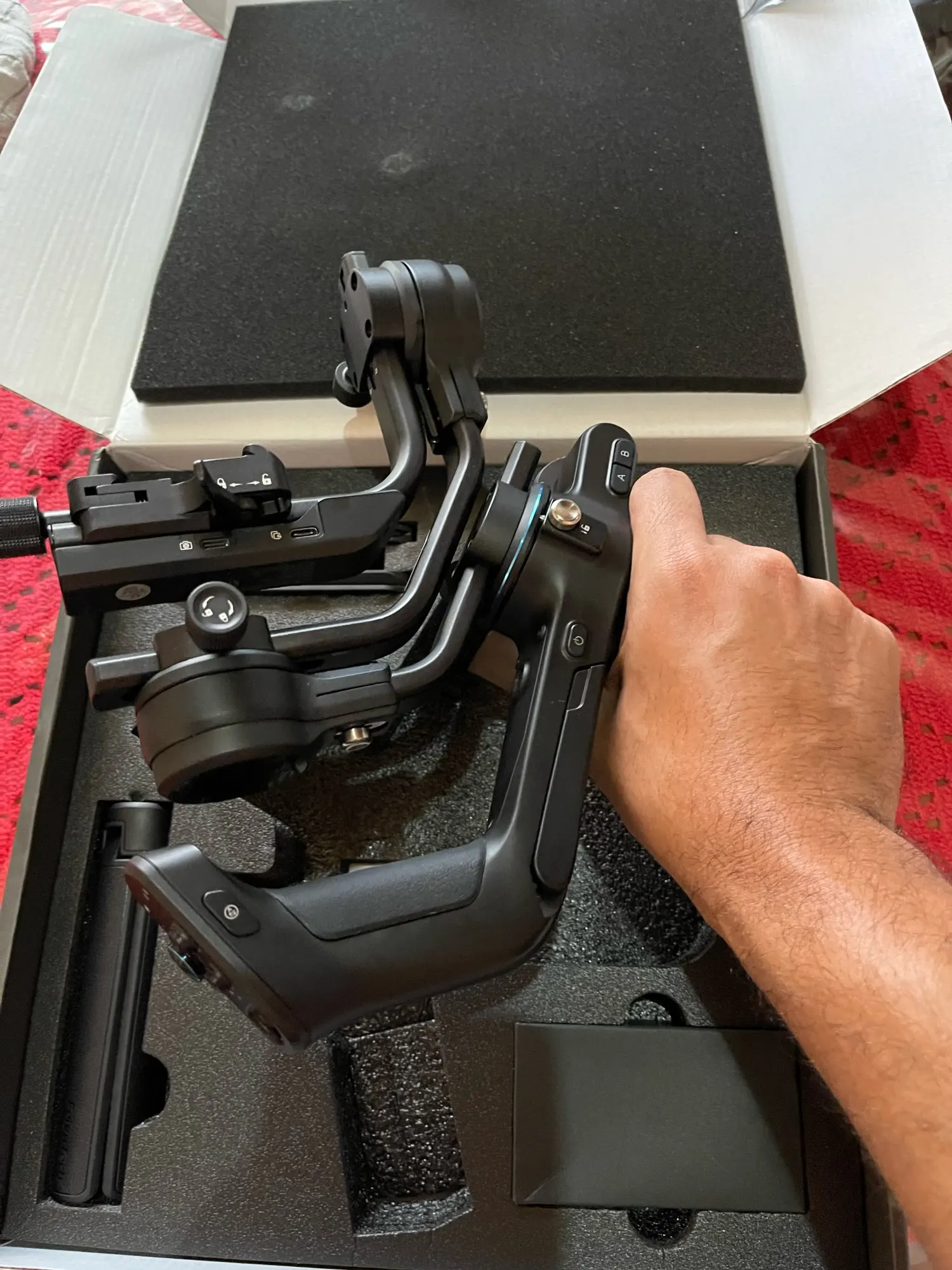 FeiyuTech SCORP-C 3 Axis Gimbal Stabilizer for DSLR Mirrorless Camera