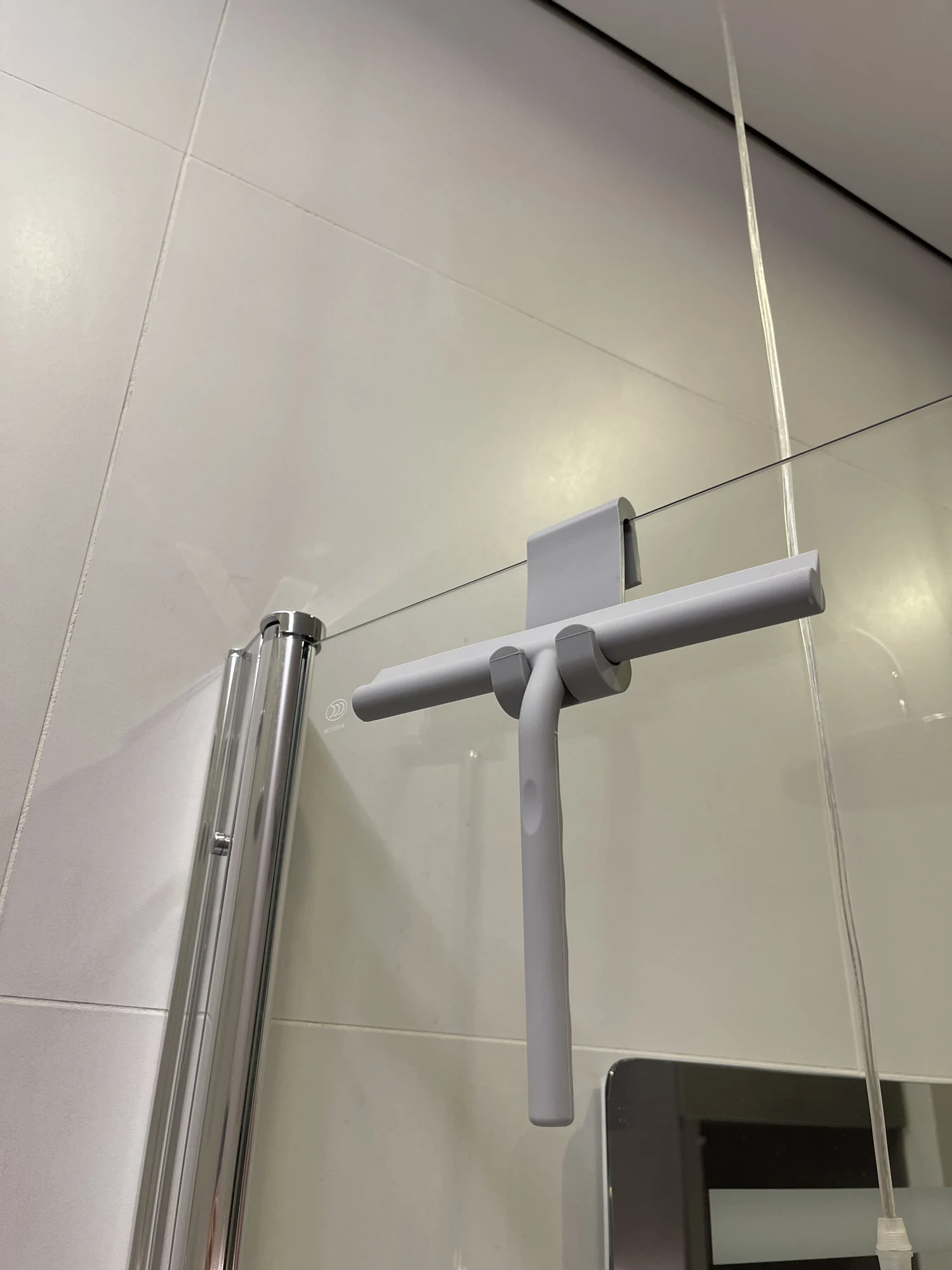 Simple Cleaner Adjustable Bathroom Wall-Mounted Wiper - Mavigadget