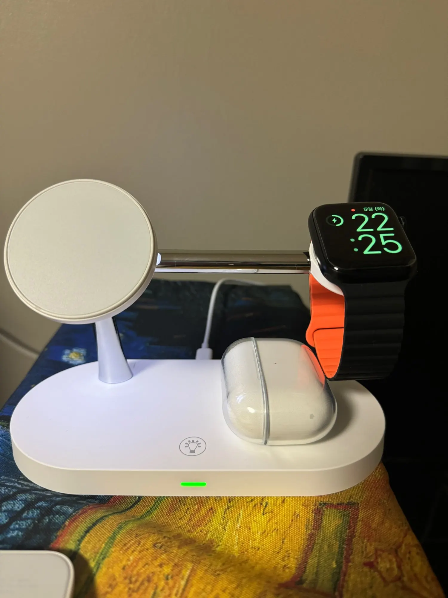 Wireless Charging Speaker – SyncStudio
