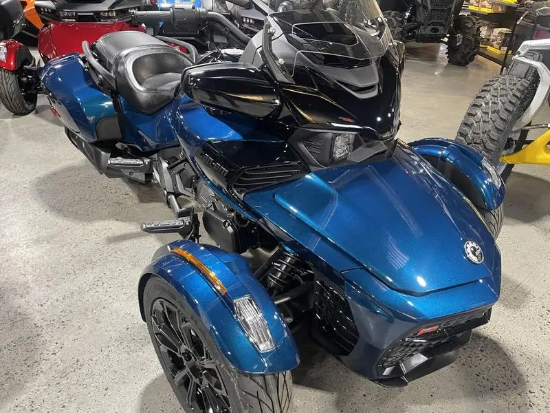 Discount-Price-Can-Am-Spyder-RT-Rotax-1330-ACE-3-wheel-touring ...