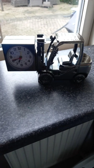 Retro Forklift Unique Digital Clock - Mavigadget