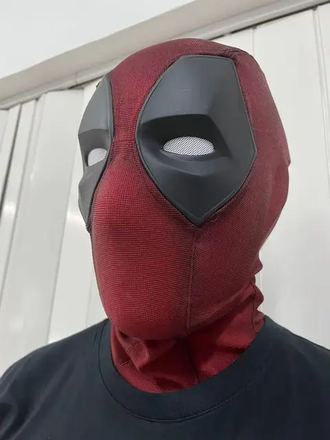 Deadpool Mask Pattern