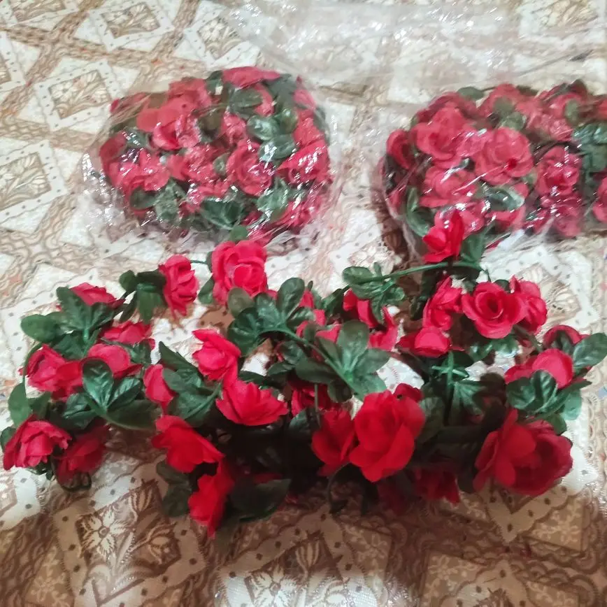 Fausse Guirlande de Fleurs Rouges Artificielles Déco