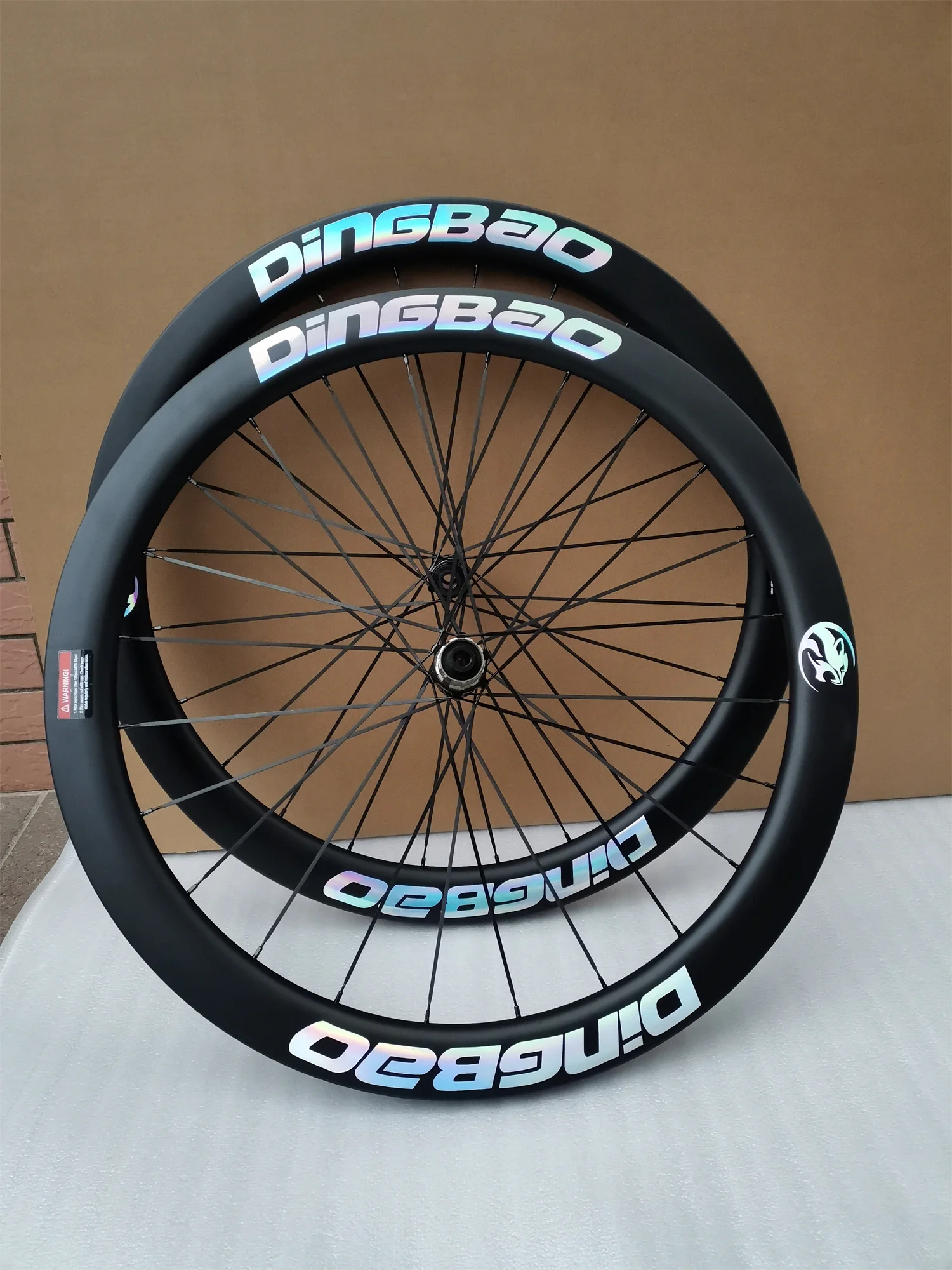 Super-Light-carbon-wheels-38-50-60mm-rim-full-sealed-bearing-thru-axle ...