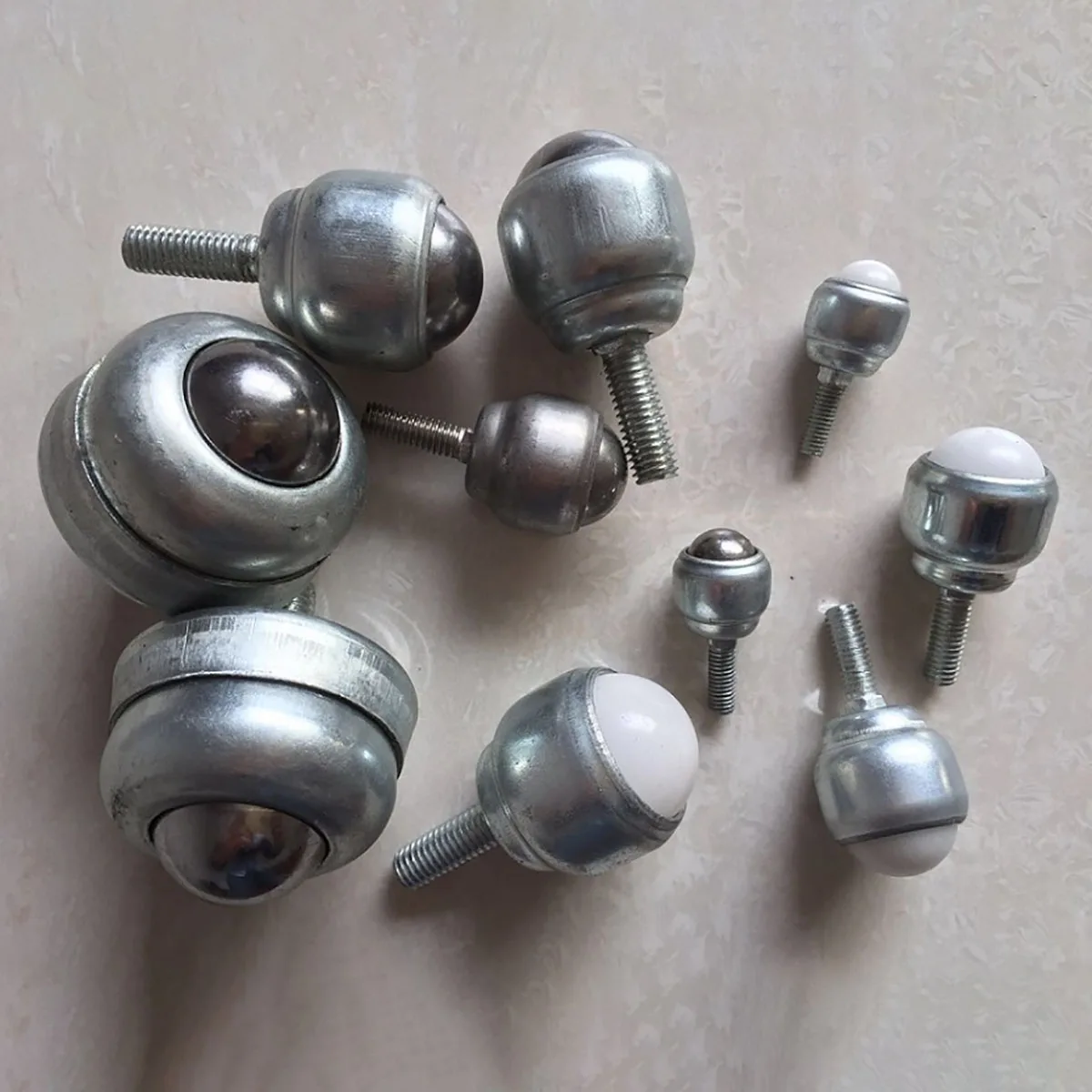 Roulette universelle de transfert de boule d'acier au carbone-acier ...