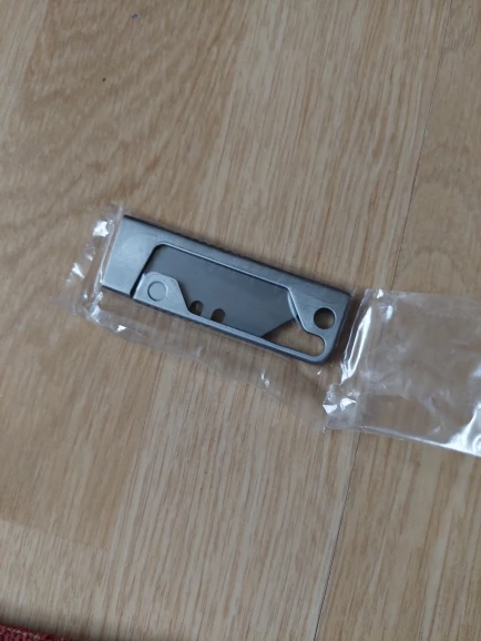 Quark Tool - The Minimal Keychain Utility Knife – The Quark Tool