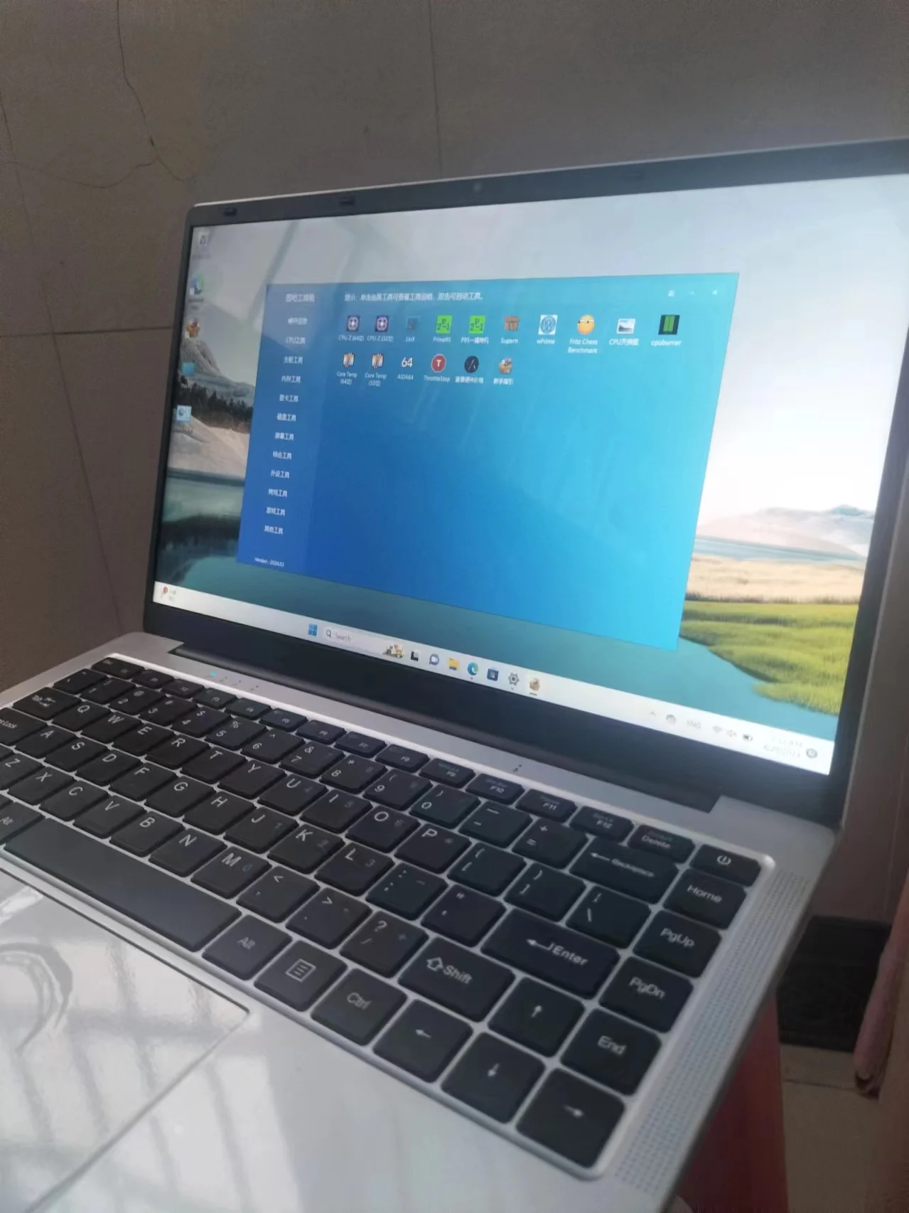 14.1 Inch Portable Laptop Computer Intel Core i7 7500U Dual Core 20GB ...