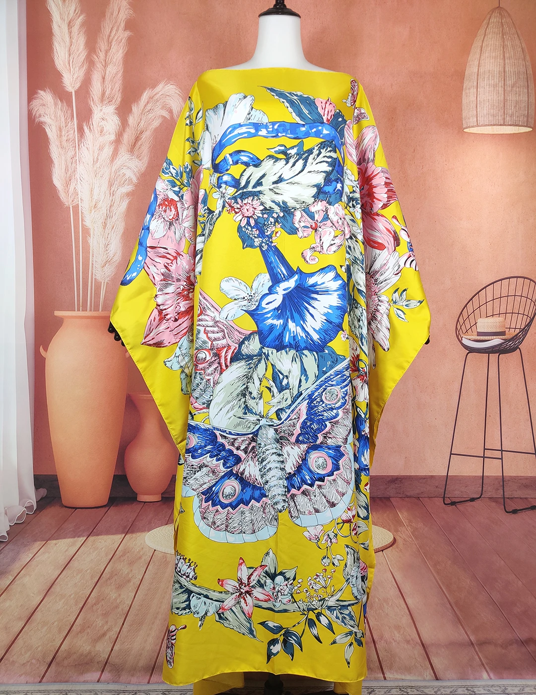 Kuwait Fashion Blogger Recommend New Printed Twill Silk Loose Kaftan ...