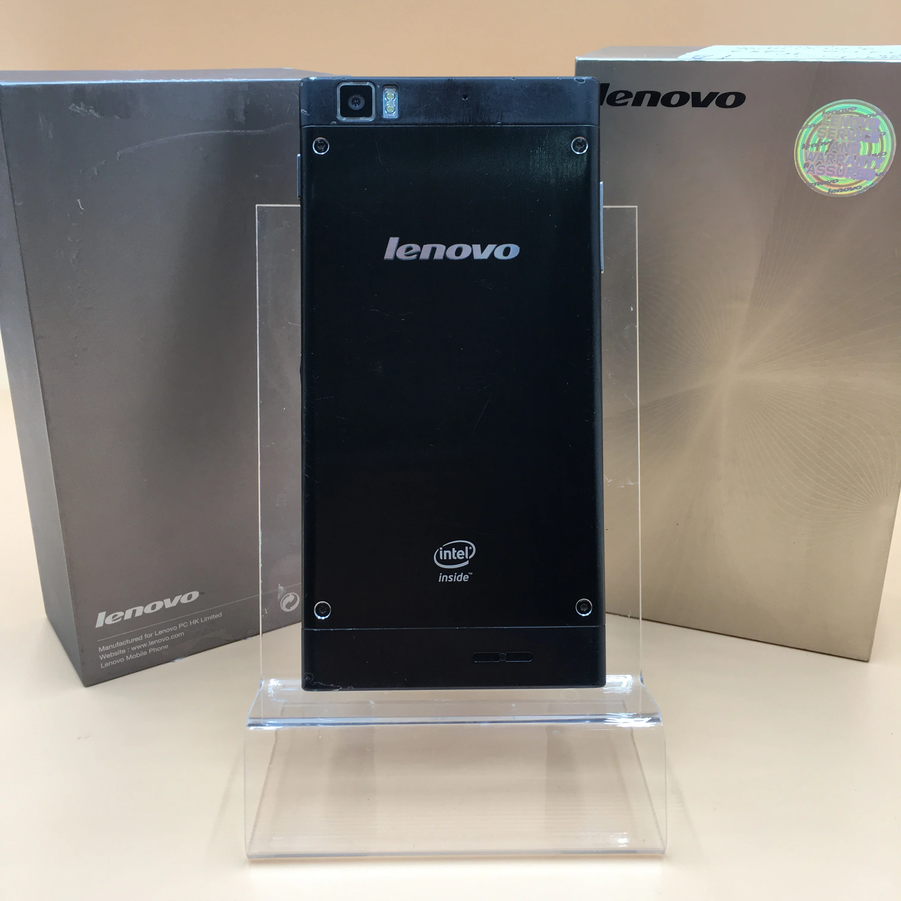 Lenovo K900 Colors