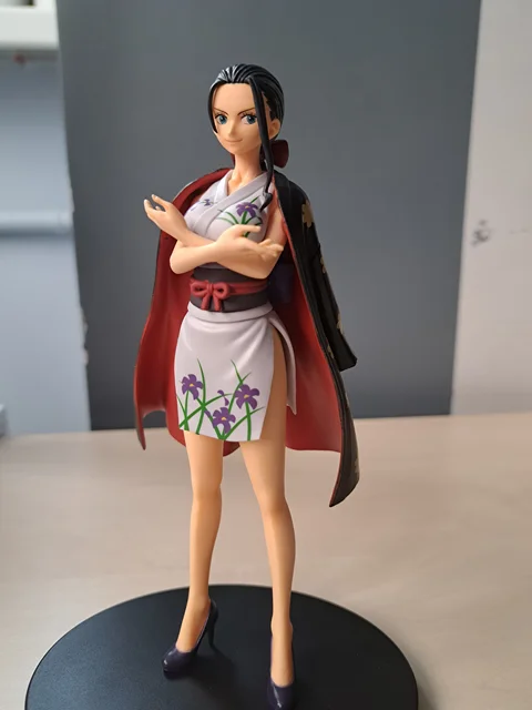 One Piece Nico Robin Action Figure 17cm versione post Timeskip ...