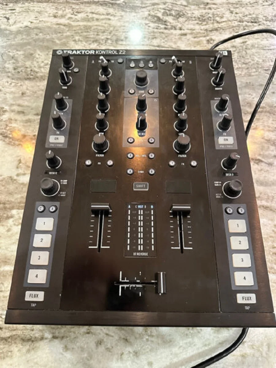 Traktor Z2 Mixer