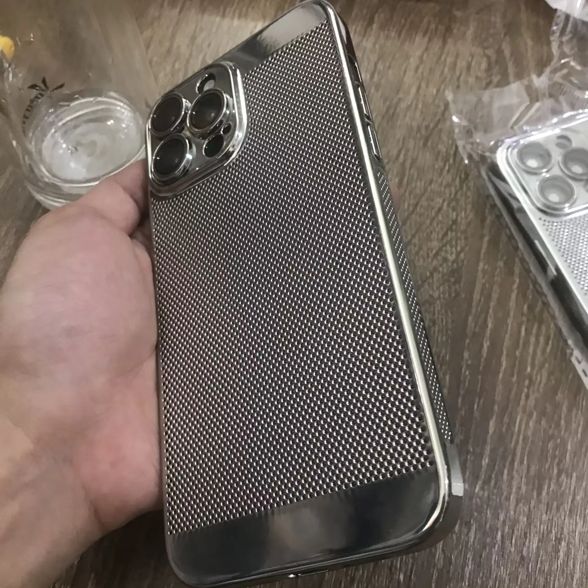 Easy-cases | Luxury Electroplated Heat-Dissipating Phone Case – Easy Cases