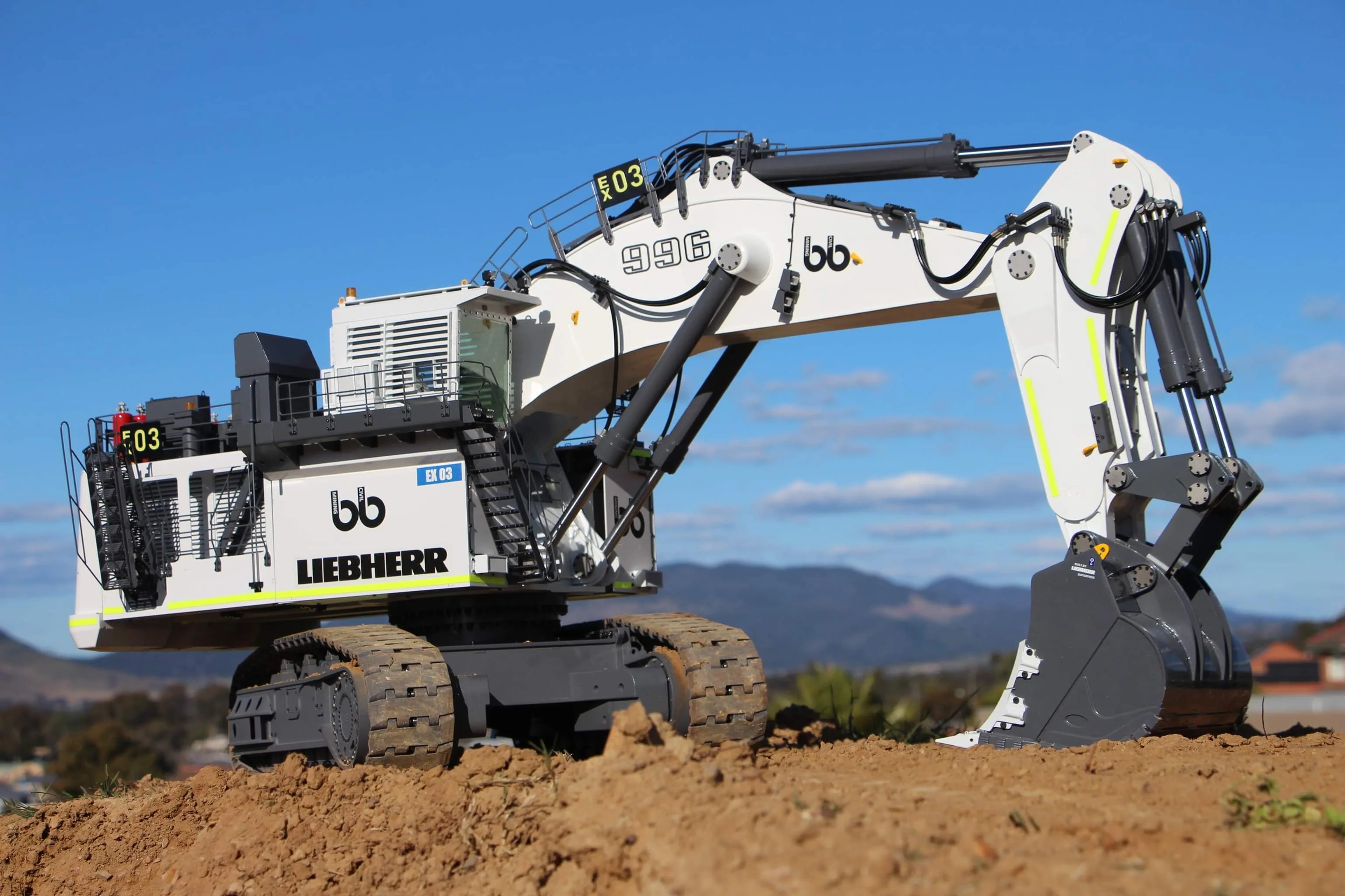 In Stock Giant Mine RC Hydraulic Excavator 1/20 High Simulation For ...