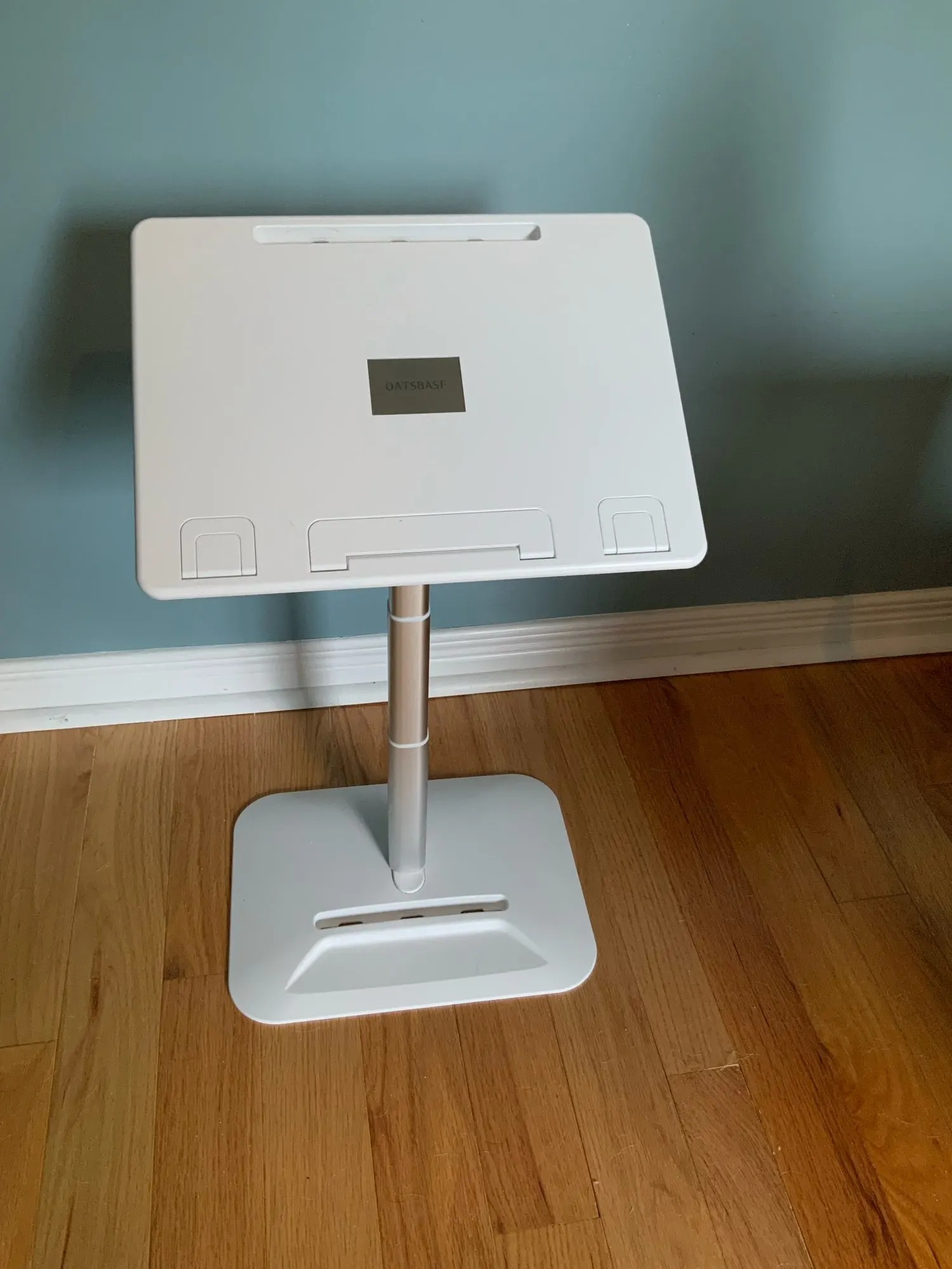 Adjustable Height Ergonomic Laptop Stand - Mavigadget