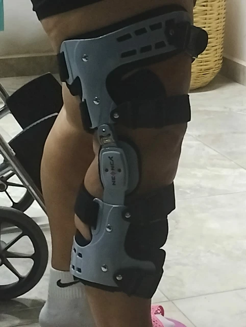 Unloader ROM Knee Brace - Adjustable Hinged Stabilizer for ACL, MCL ...