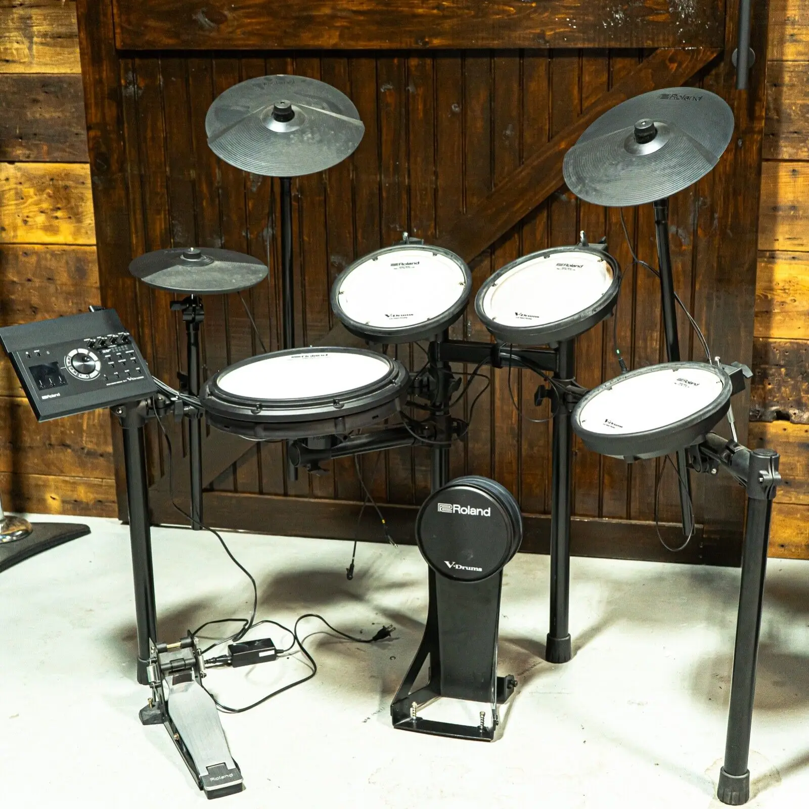 ROLAND-TD-17KVX-V-DRUMS-ELECTRONIC-DRUM-SET-DRUM-ESSENTIALS-BUNDLE.jpg