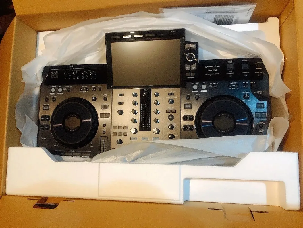 PRIME4XUS-Prime-4-4-deck-Standalone-DJ-Controller-System-with-10 ...