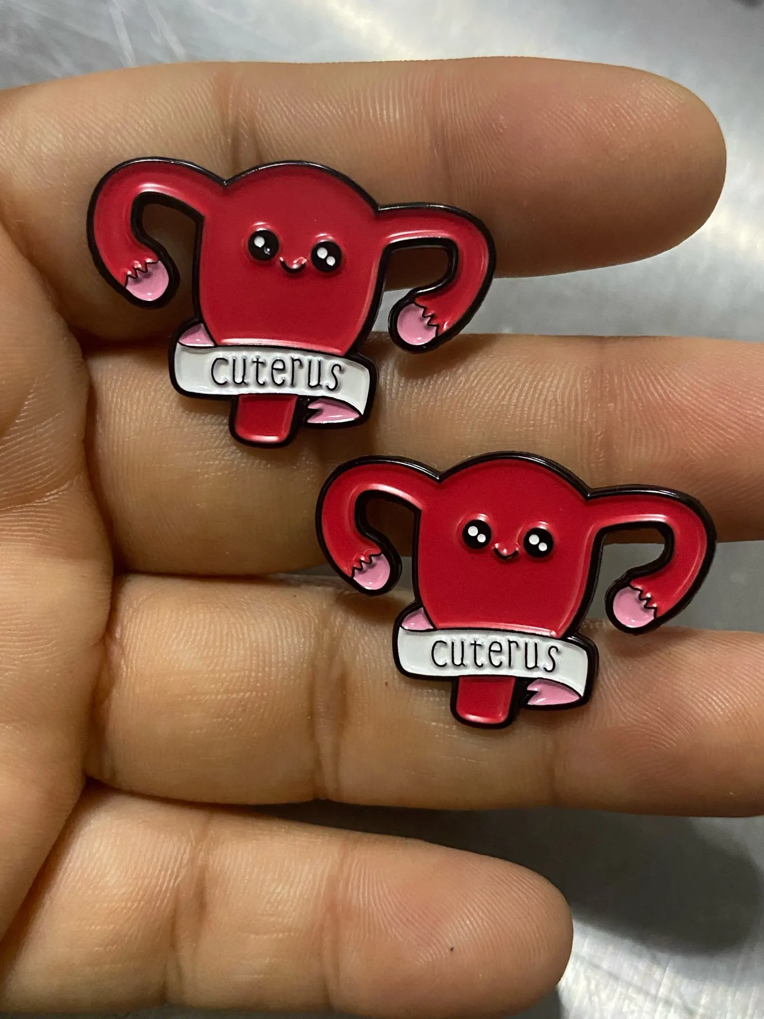 Cuterus Uterus Pin – Badgie