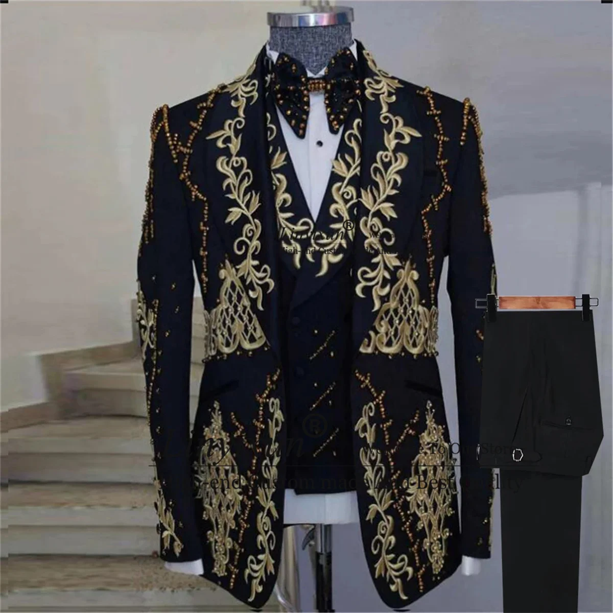 Gold-Metal-Embellished-Men-Suits-Appliques-Lace-Groom-Wedding-Tuxedos-3 ...