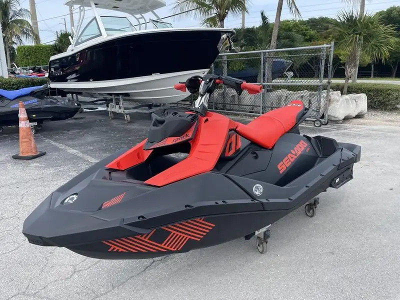 2022-Sea-Doo-Spark-Trixx-3-up-Rotax-900-H-O-ACE-iBR-with-Audio.jpg