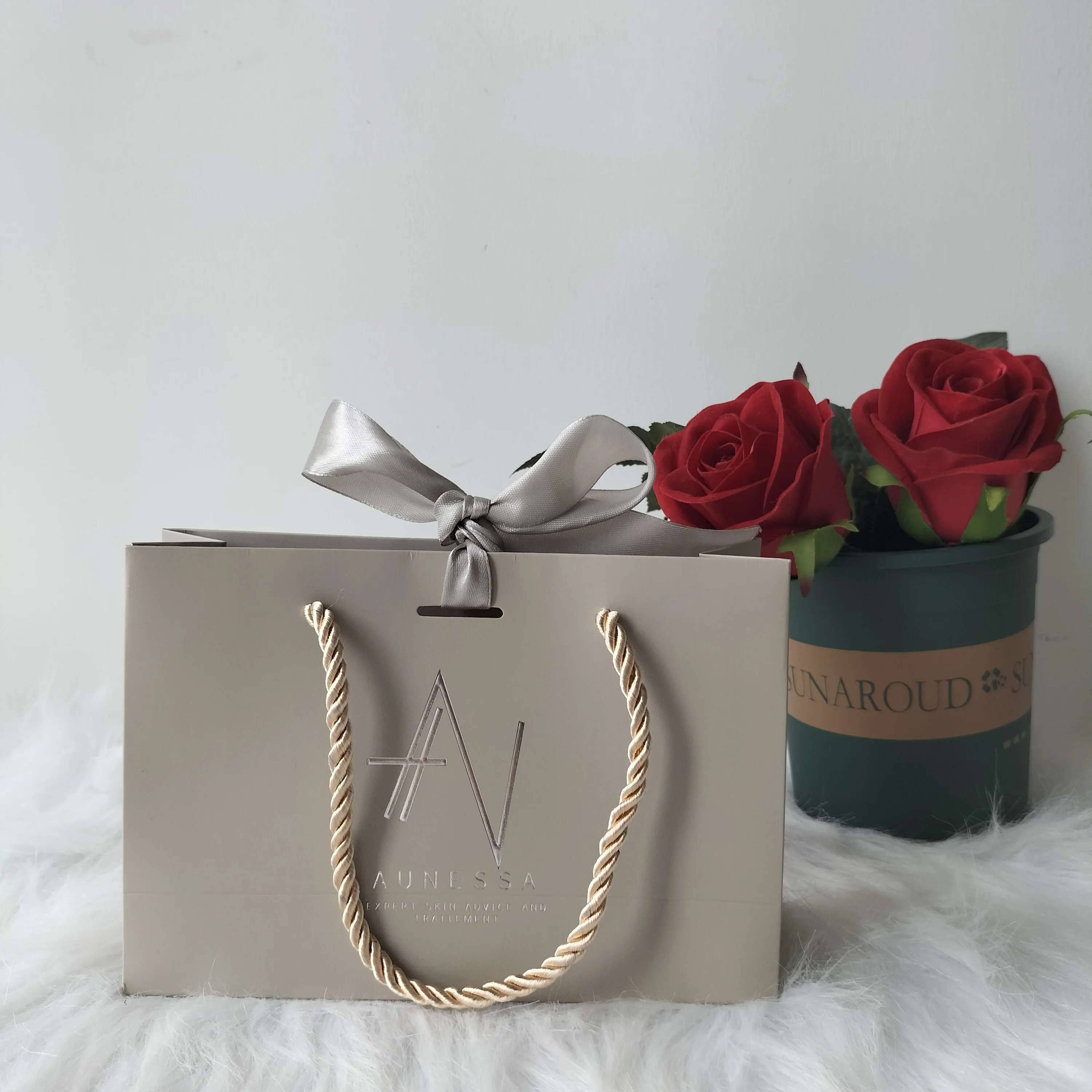 500pcs-Wholesale-Custom-Small-Gift-Package-Bag-with-Logo-Luxury ...