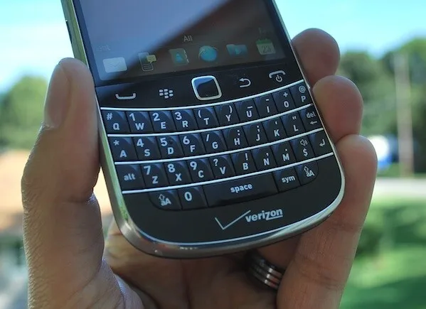 Blackberry Bold 9930