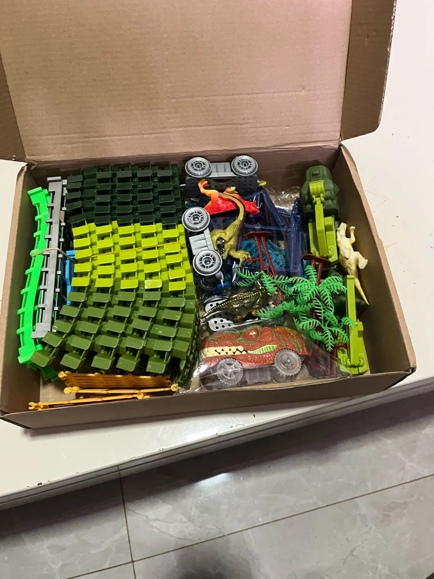 Magic Track Track™ Dinosaur hot wheels race track toy - Magic Track Track™