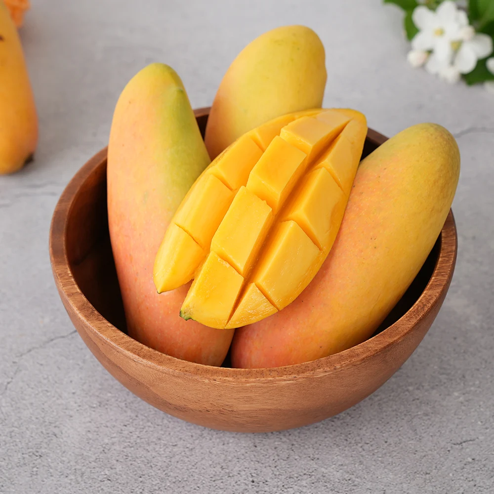 Around-4kg-of-Thai-MAA-channog-and-a-rain-Mango.jpg