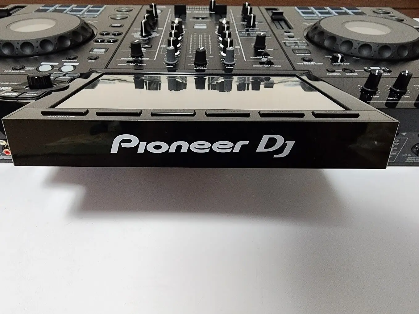 New-Pioneer-DJ-XDJ-RX3-All-in-One-DJ-Controller-Touch-Screen-Digital ...