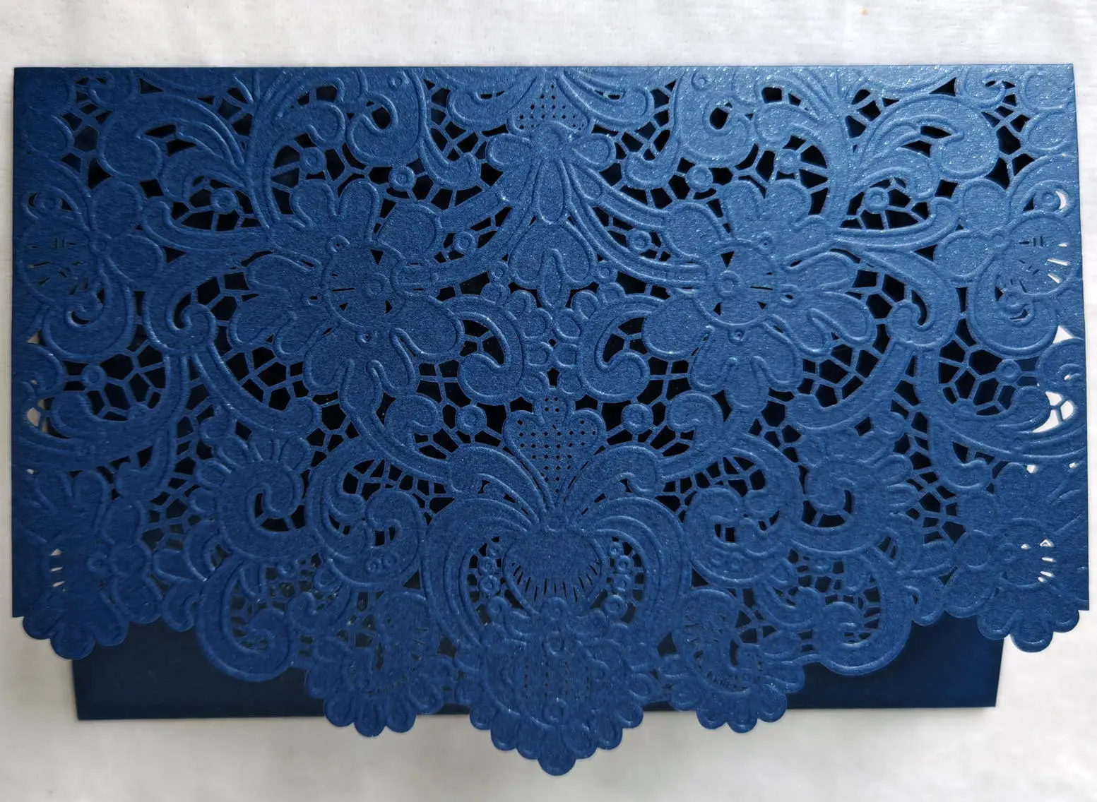 Wedding invitation laser cut sleeves | Beachweddingtips.com