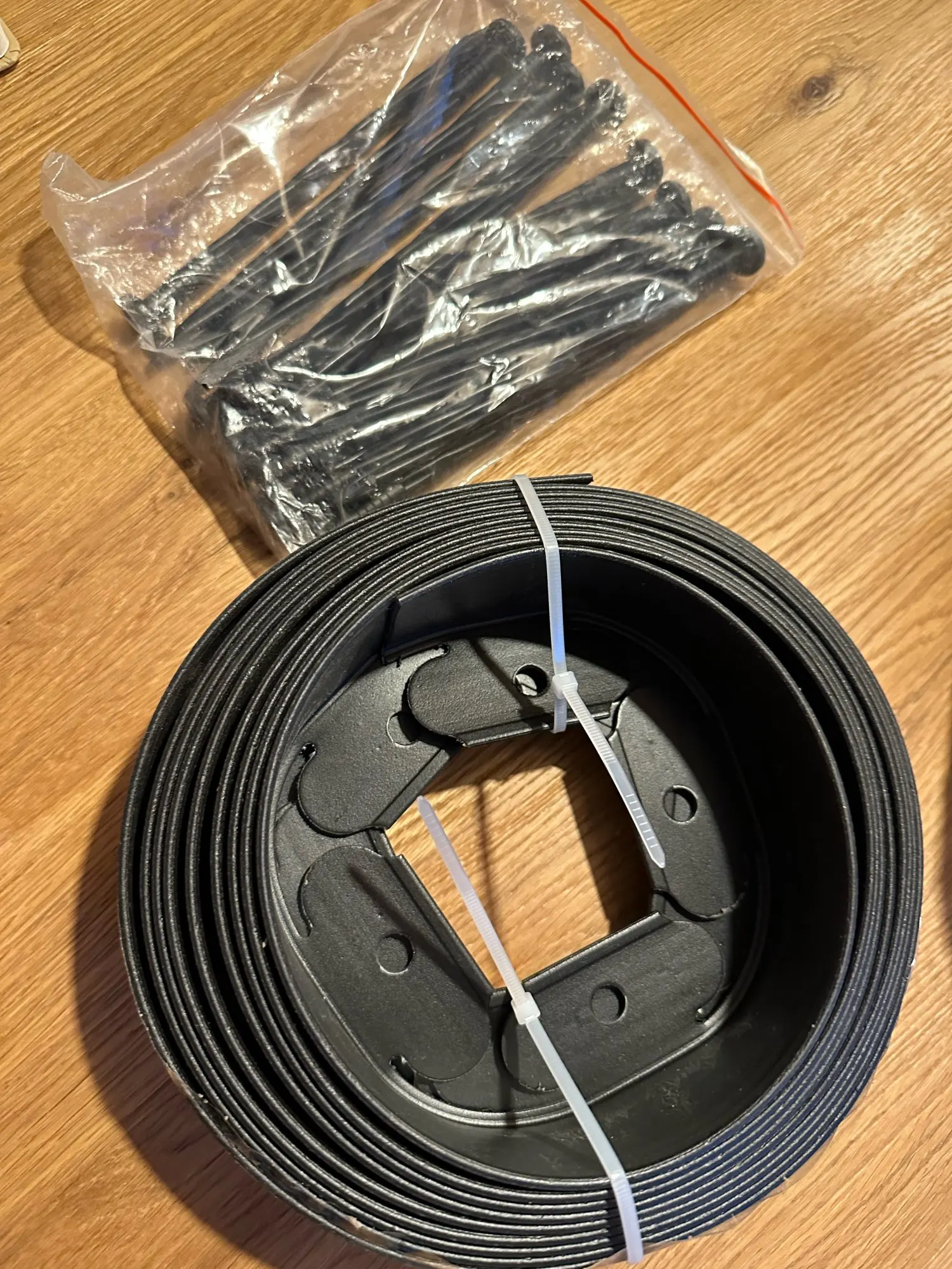 5m Garden Edging Border 15 Stakes L-shaped Stone Grass Barrier ...