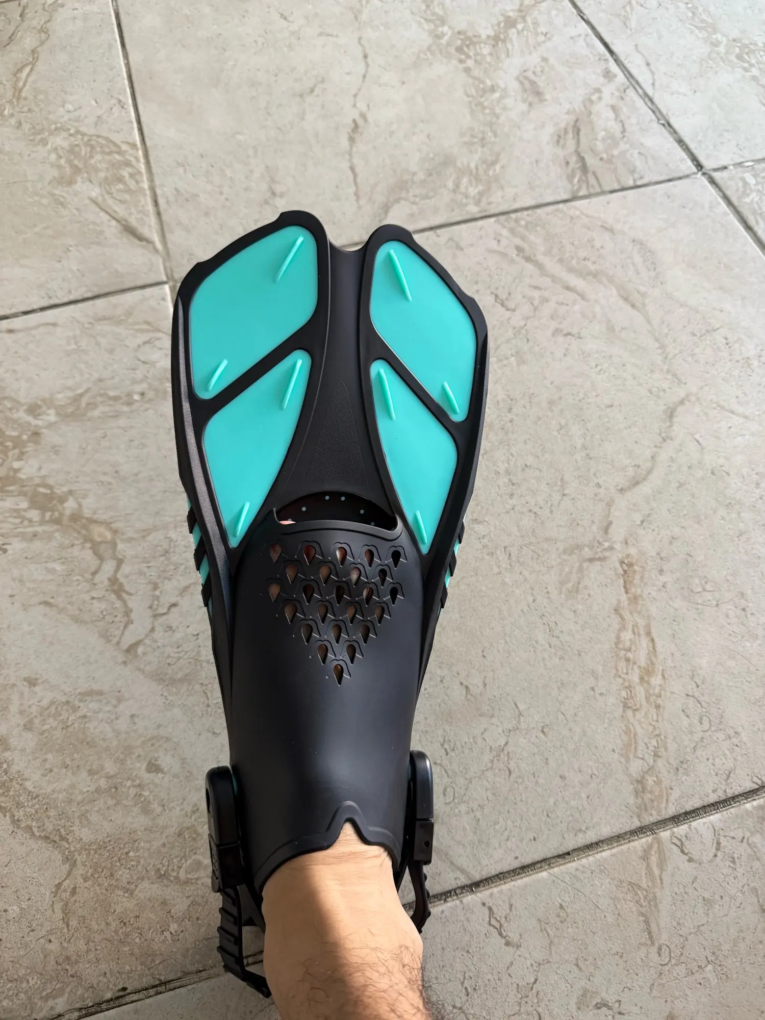 🌊 Scuba Dive Flippers – Adjustable & Travel-Friendly Swim Fins