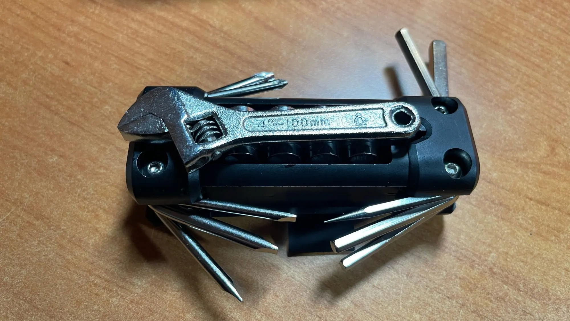 Handy Hero Multifunctional All Tool Kit - Mavigadget