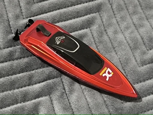 Mini RC Boat 5km/h Radio Remote Controlled High Speed Ship with LED ...