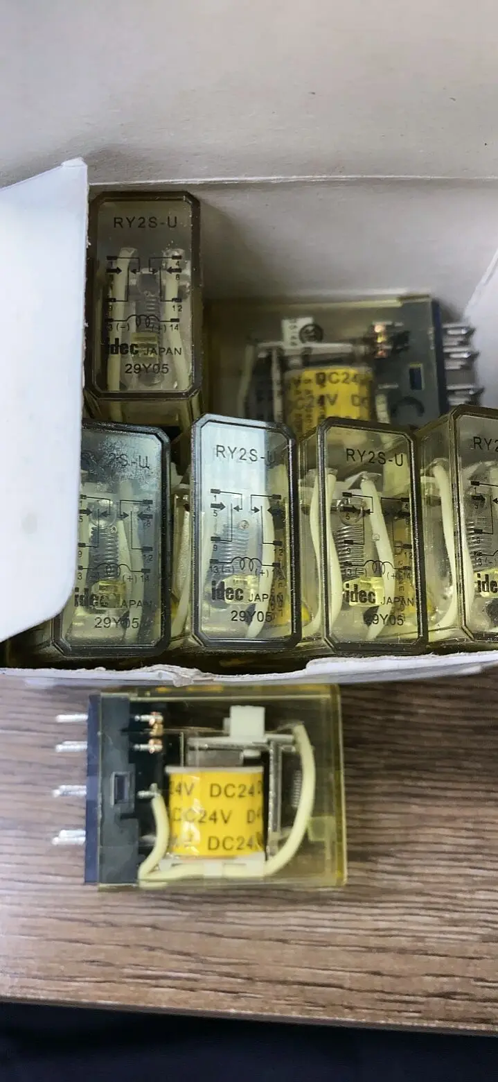 Relay-IDEC-RY2V-U-DC24V-8-pin-CJES-24VDC-IDEC-small-relay-RY2S-UL-RY2S ...