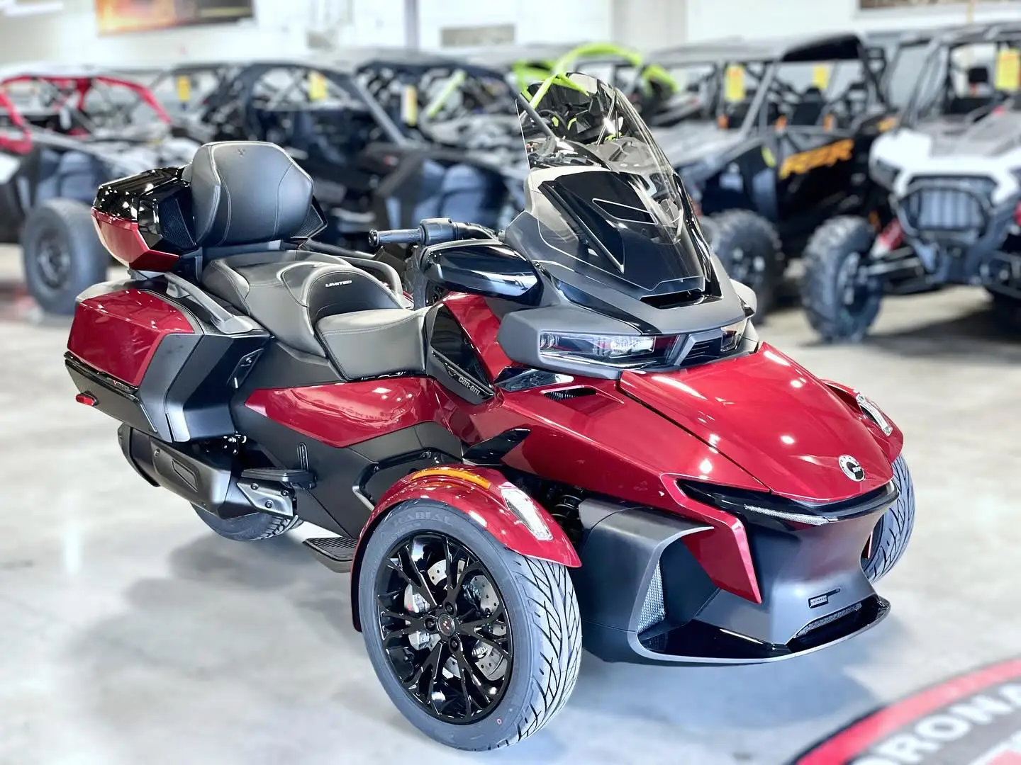 FREE-SHIPPING-2024-Can-Am-Spyder-RT-Limited-Deep-Marsala-Metallic-Dark ...
