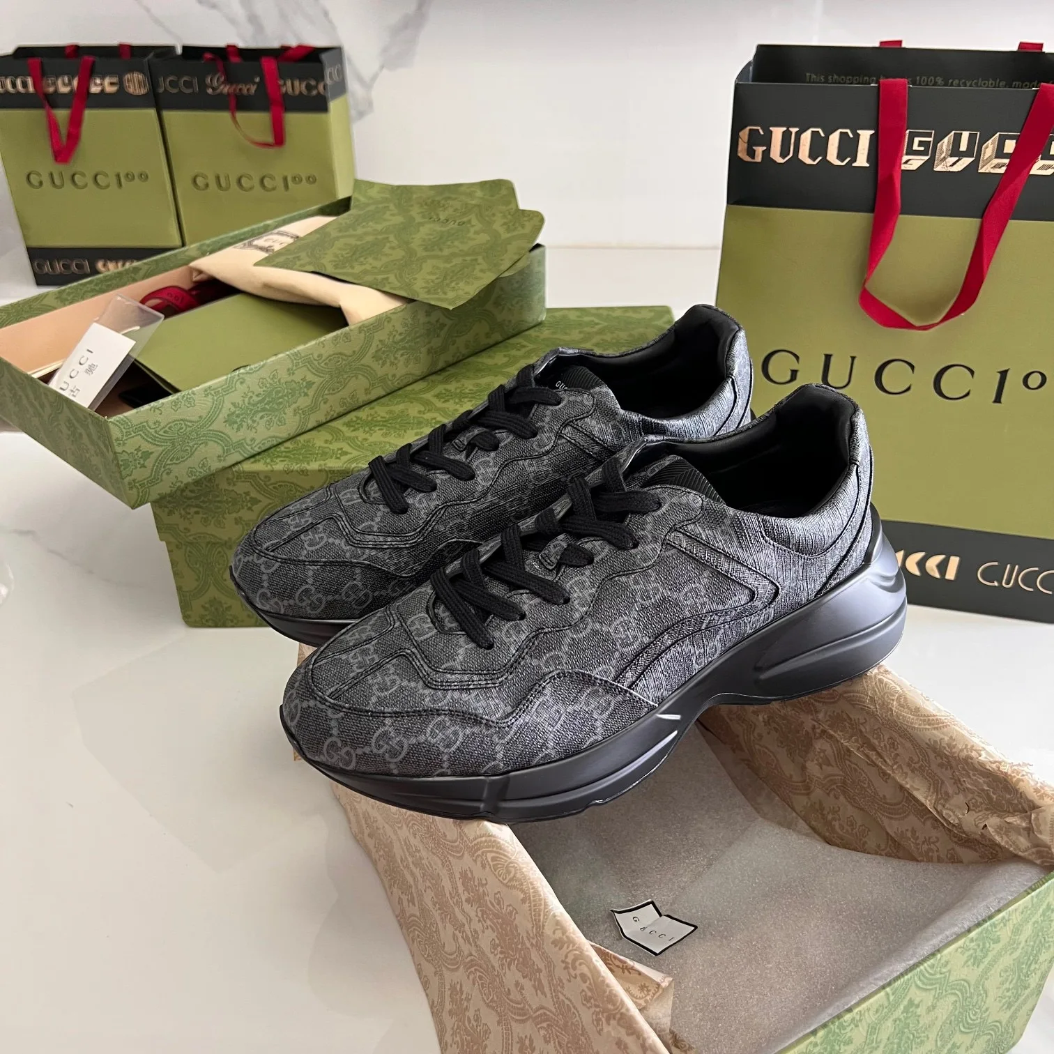 Exploring the Trend of Pop Up Crocs: A Fusion of Style and Comfort
