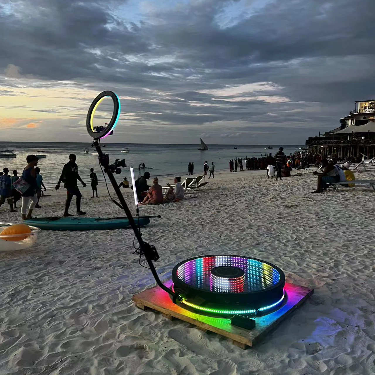 Spin-360-Photo-Booth-Machine-Tempered-Glass-Ipad-Plataforma-360-Degree ...