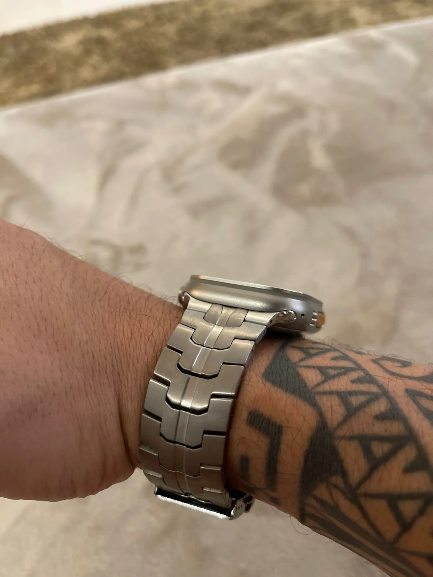 Bold Titanium Bracelet - Trendystraps – trendystraps.com