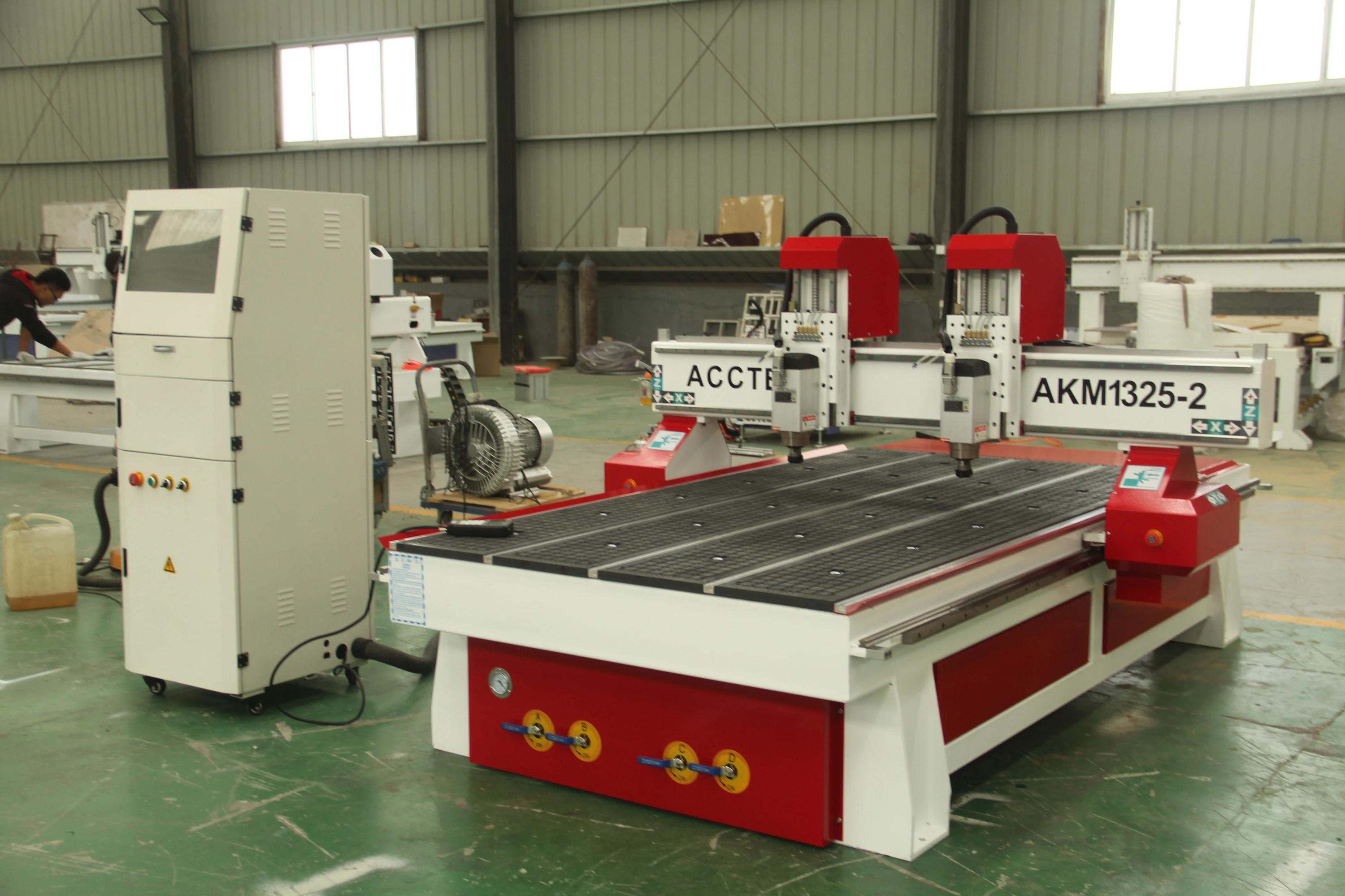Holz-fr-sen-CNC-Fr-ser-Mehr-k-pfe-zwei-K-pfe-zylindrisches-Projekt ...