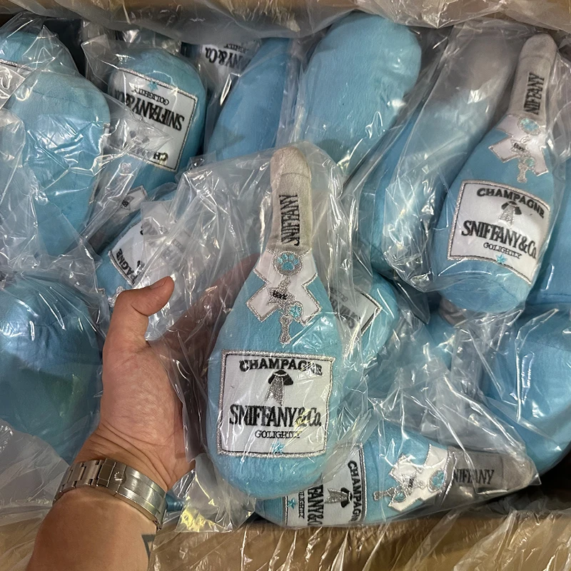 Durable Alcohol Bottle Pet Accessory Alcohol Bottle Blue Champagne Dog ...