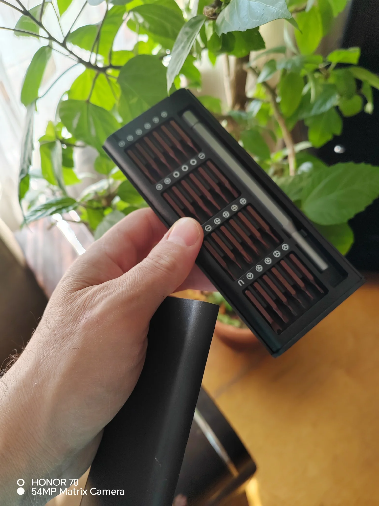 Tiny Magnetic Tools Kit - 24 In 1 Screw Driver – Home Indoor