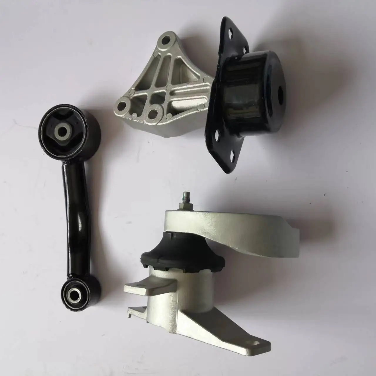 Juego-de-montaje-de-motor-de-coche-juego-de-soporte-de-motor-para-Baic ...