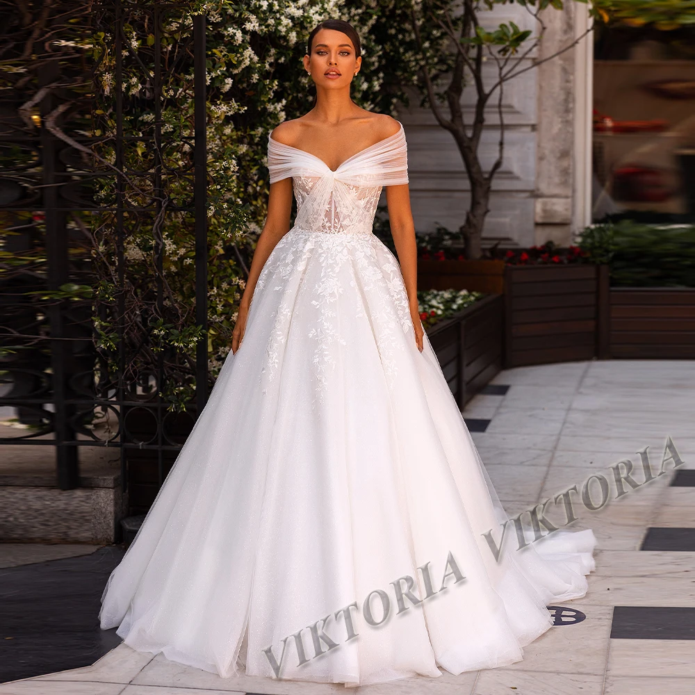 Simple Strapless Lace Wedding Dress