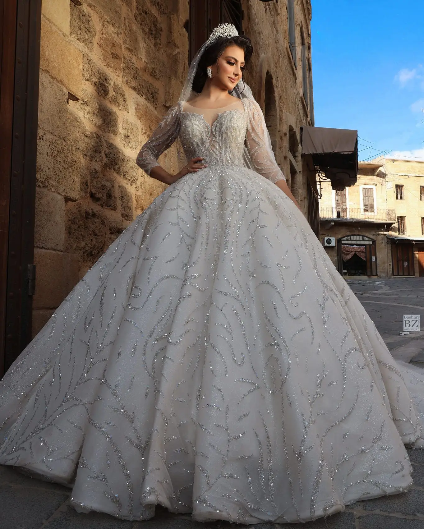 Modern-Ball-Gown-Wedding-Dresses-Long-Sleeve-Sequined-Beading-Bridal ...
