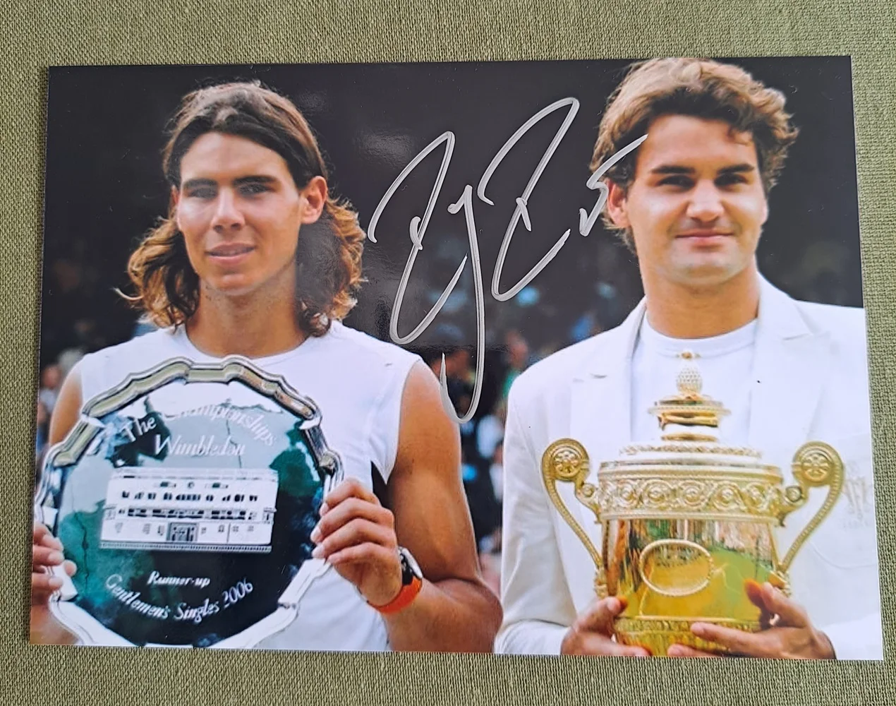 hand-signed-Roger-Federer-autographed-original-photo-5-7-autographs-in ...
