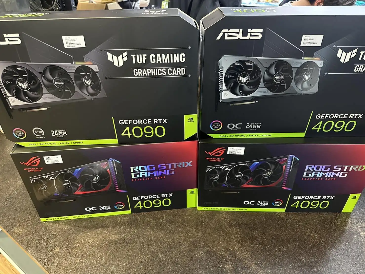 ASUS TUF Gaming GeForce RTX 4090 OC Edition/ASUS ROG STRIX RTX 4090 ...