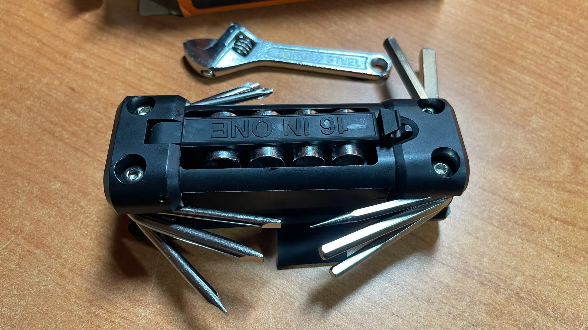 Handy Hero Multifunctional All Tool Kit - Mavigadget