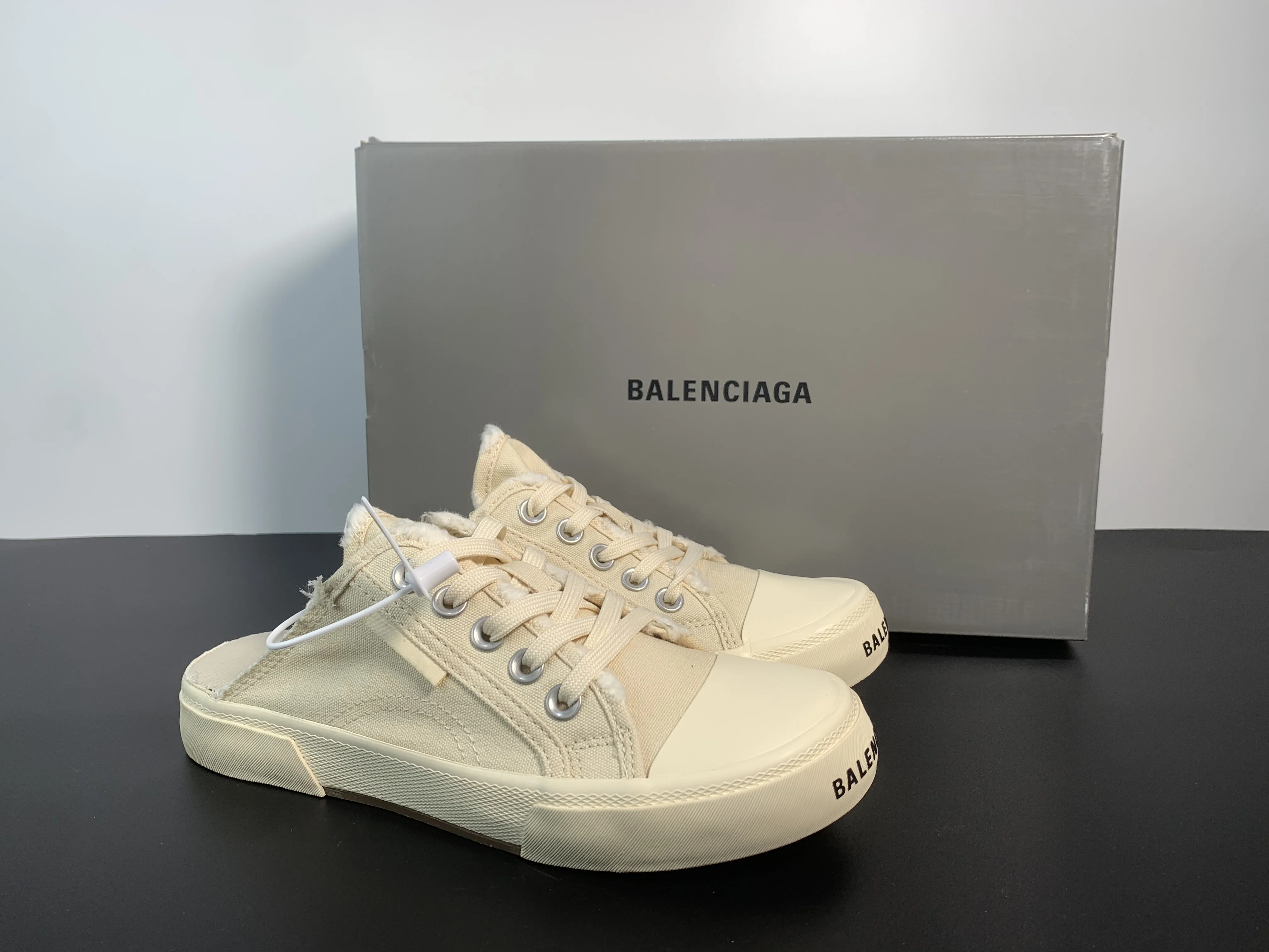 Balenciaga-sports-shoes-for-outdoor-activities-The-same-style-for-men ...